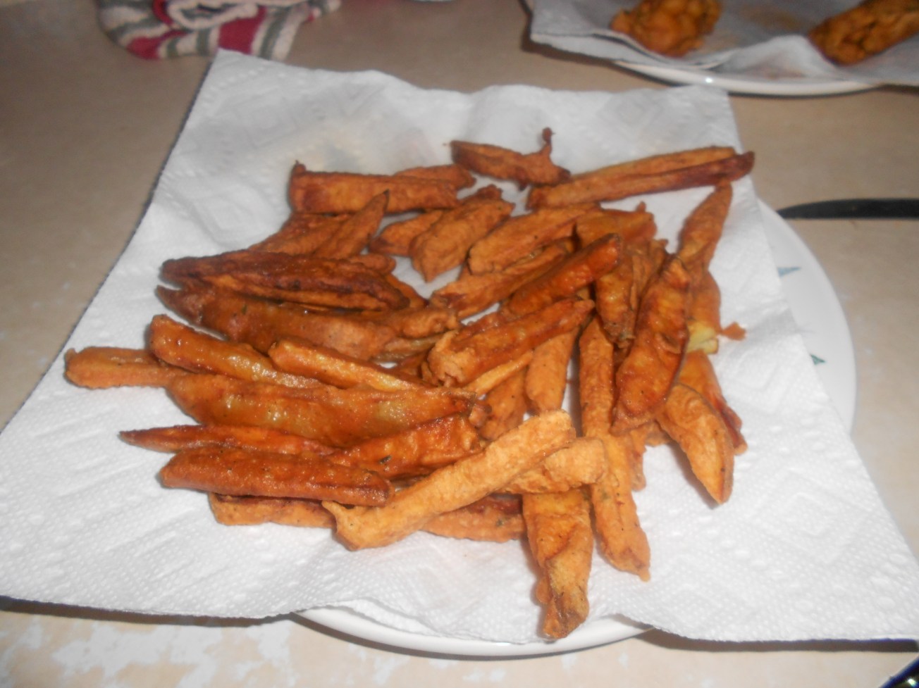 Easy Recipe: Homemade Battered French Fries | The Poor Couple's Food Guide