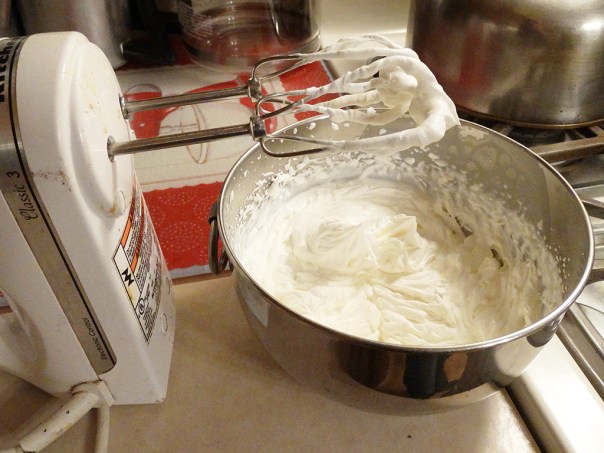 Food 101: How To Make Whipped Cream | The Poor Couple's Food Guide