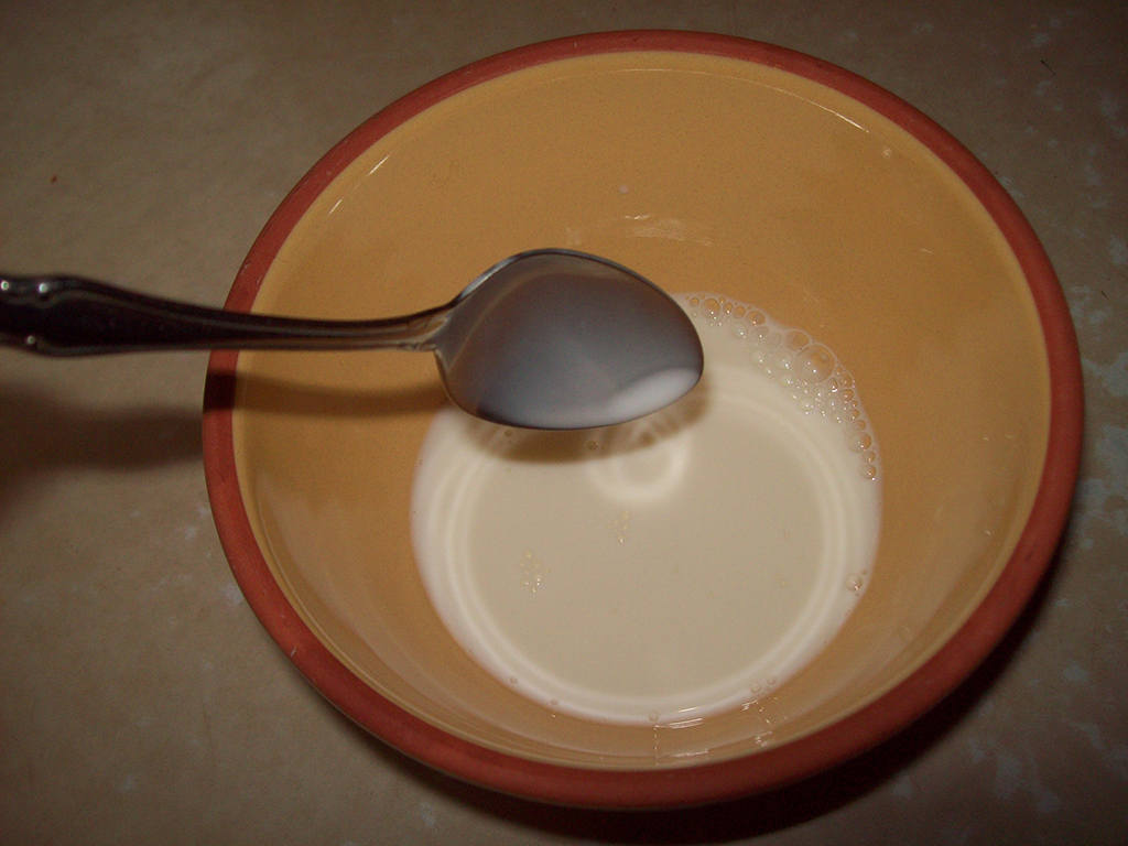 Cheat Codes: How To Substitute Buttermilk Using Vinegar and Milk | The ...